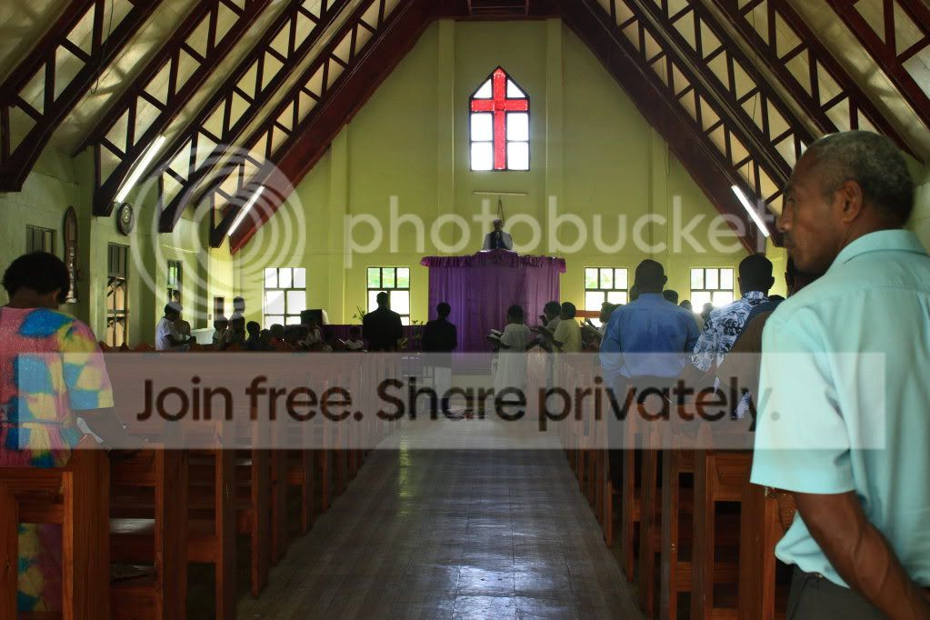 Fiji Church | Aiming the lens