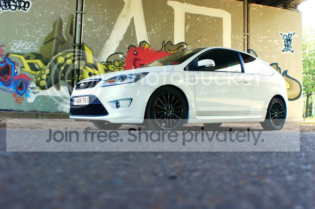 White focus TE KOOP | Focusclub.nl